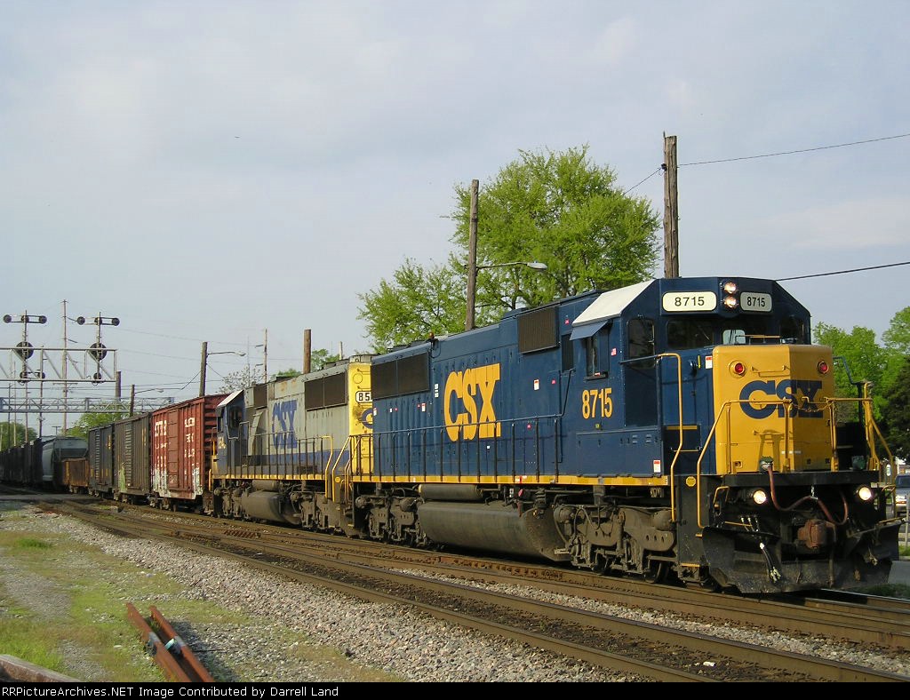 CSXT 8715 On CSX Q 507 Southbound
